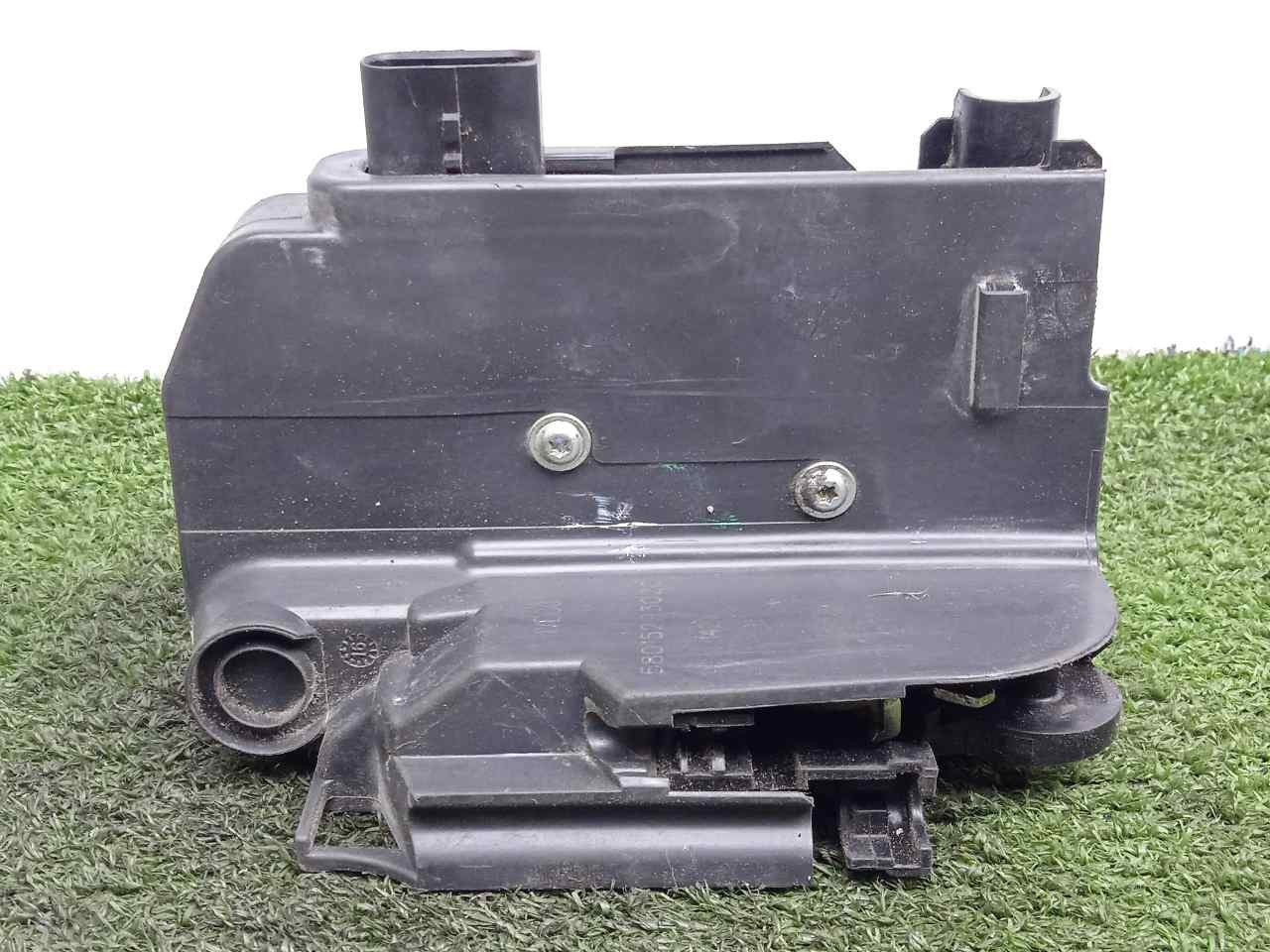 5801529302 SERRURE DE PORTE AVANT DROITE / 4.PINES / 686209 POUR IVECO ...