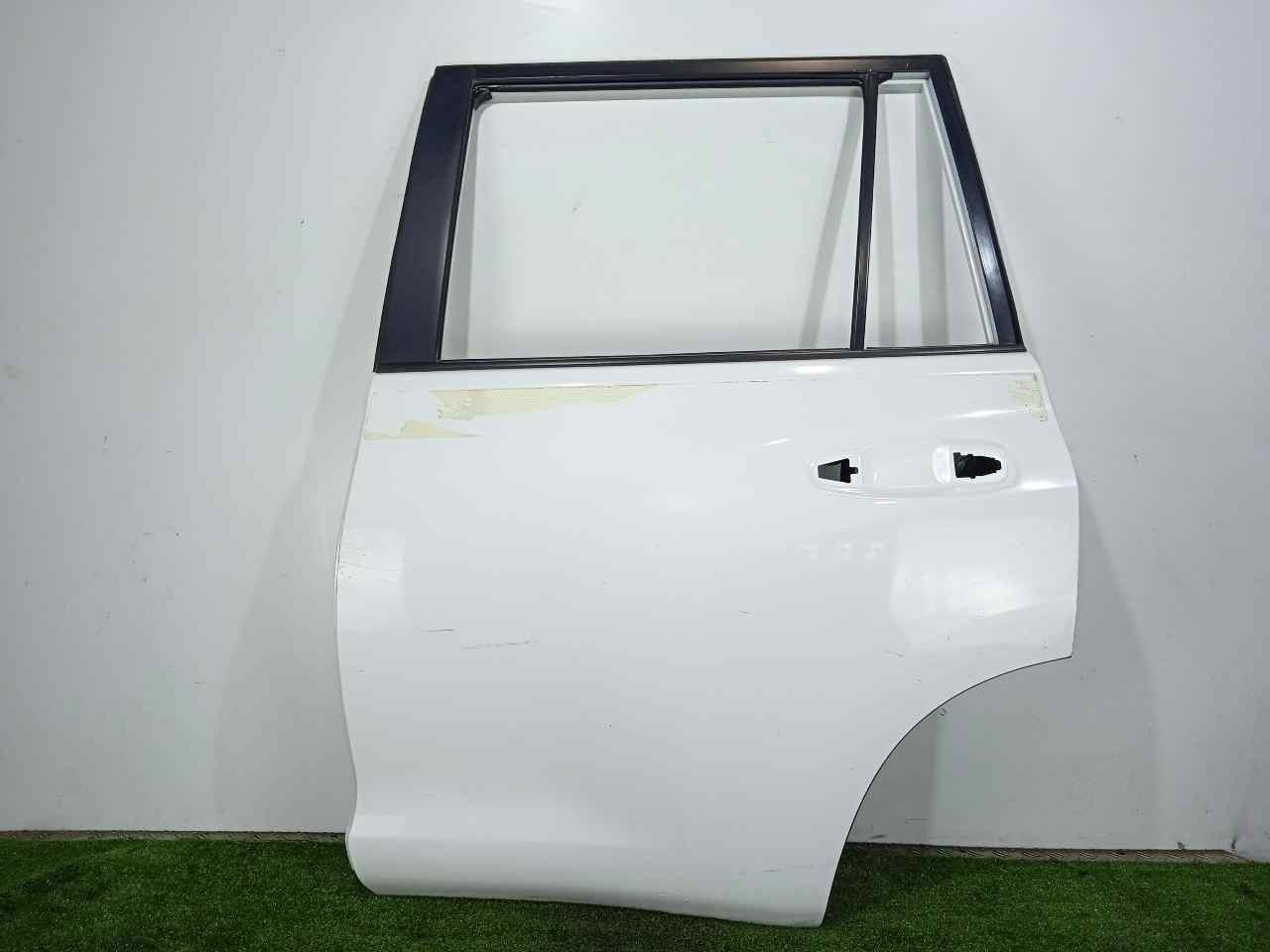 6700460470 REAR LEFT DOOR / BLANCO / 650868 FOR TOYOTA LAND CRUISER J15 ...