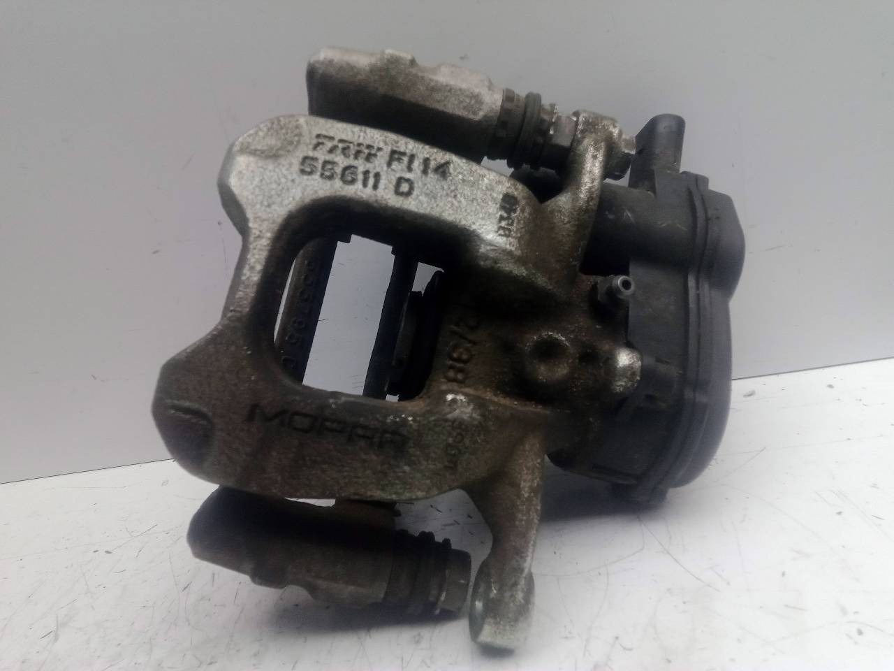 55611D - TRW - MOPAR - F114 PINZA FRENO TRASERA DERECHA / ELECTRICA ...
