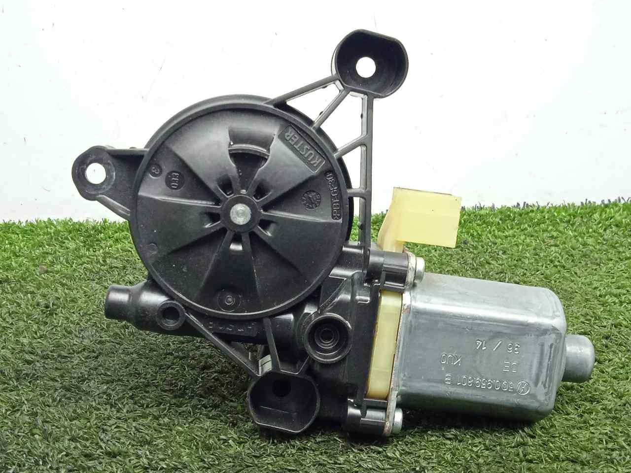 0130822717 - 5Q0959801B - S850202099 VORDERER RECHTER FENSTERMOTOR / 2 ...