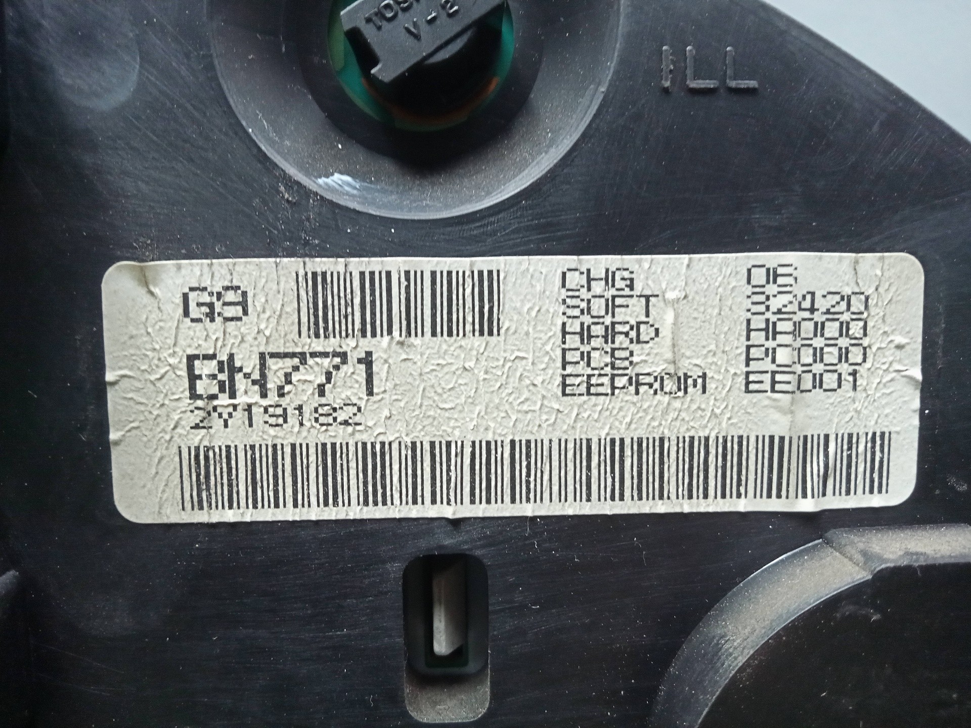BN771 INSTRUMENTENTAFEL / Ksuk / 3.Conectores / 653488 Für Nissan ...